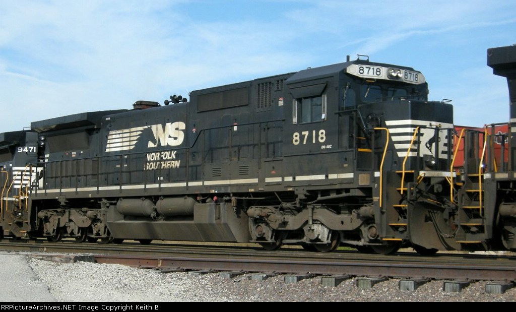 NS 8718